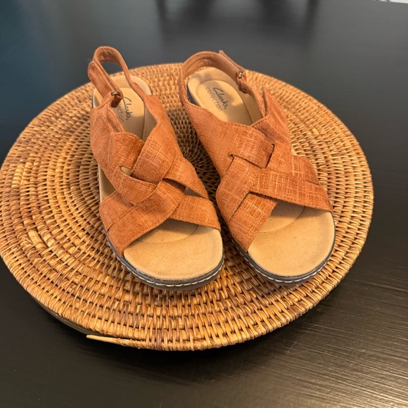Clarks | Shoes | Clarks Terracotta Woven Sandals | Poshmark